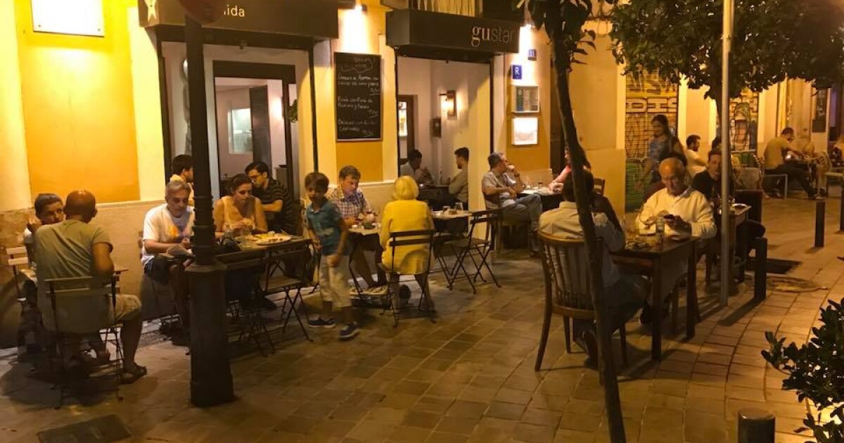 Gustar table reservations | Tablein