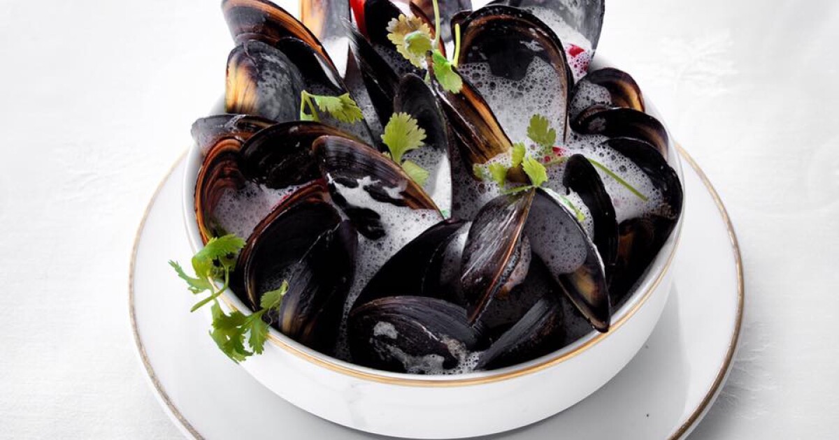Bahia Mediterraneo table reservations | Tablein