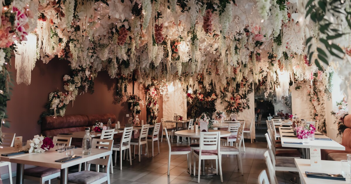 Restorāns Restorāns Fifii vietā Jura Alunāna iela 2A, Centra rajons ...